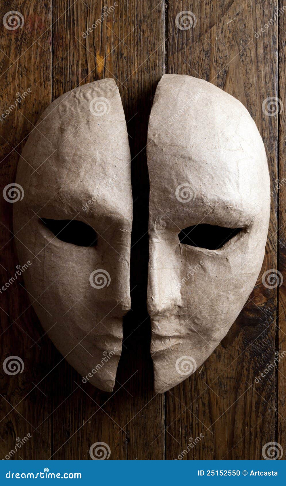 Mask 库存照片. 图片 包括有 表面, 情感, 悲剧, 哀伤, 纸张, 奥秘, 喜剧, 放射性族, 化妆舞会 - 25152550