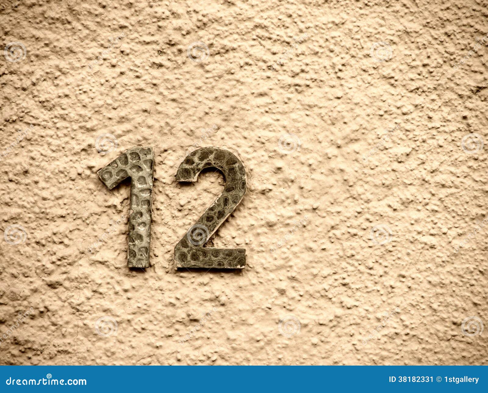 数字twelfe (4) 库存图片. 图片 包括有 邮件, 进入, 过帐, 投反对票, 家庭, 顽皮地, 查找 - 38182331