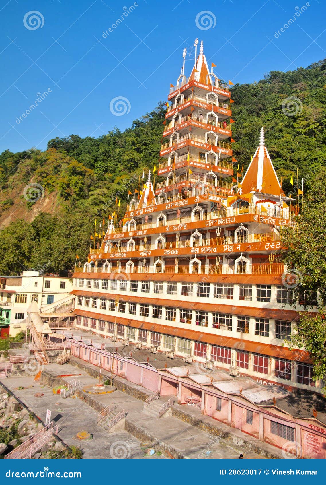 13 Storey Temple Haridwar editorial photography. Image of river - 28623817