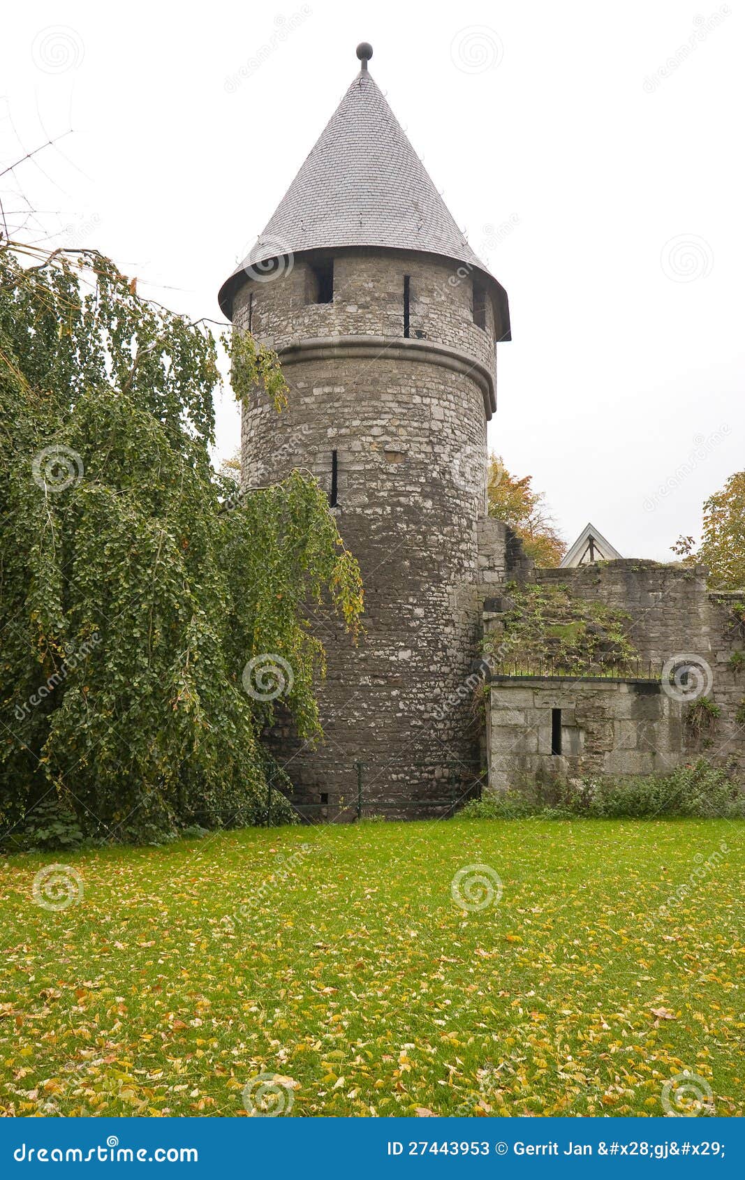 13th Century Turret and Walls Stock Image - Image of beautiful, complex ...