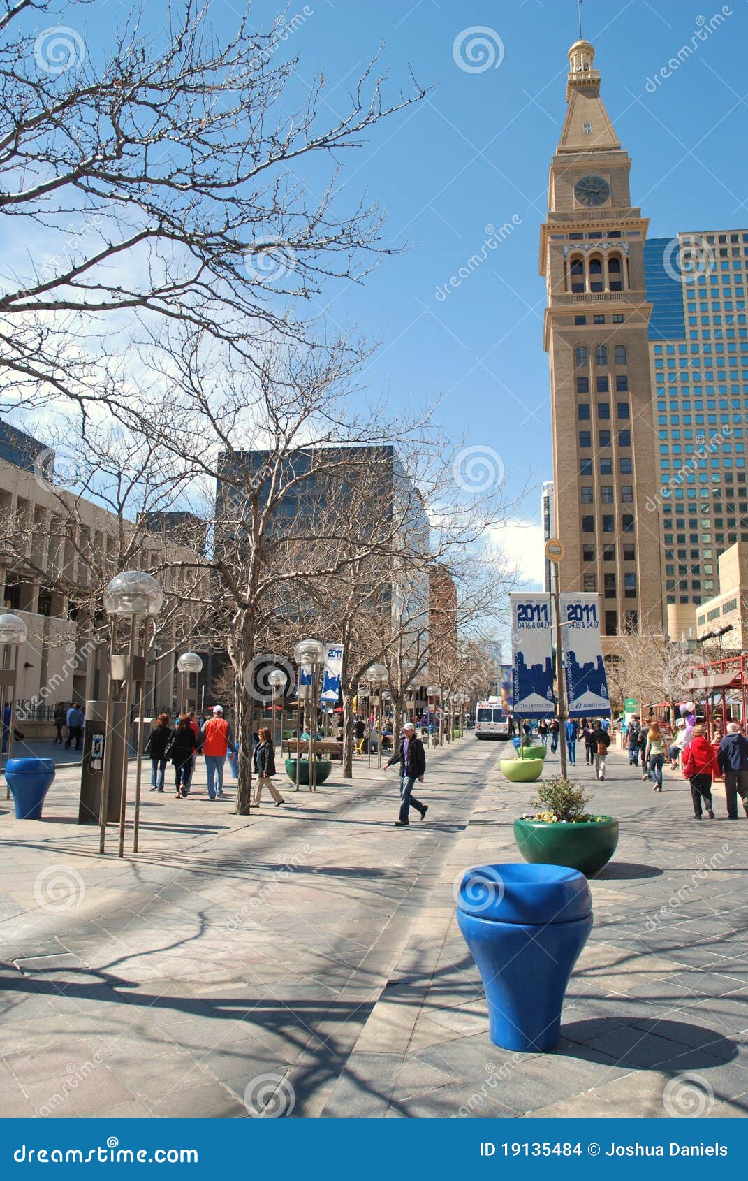 16th Street Mall in Denver, Colorado Editorial Stock Image - Image of ...