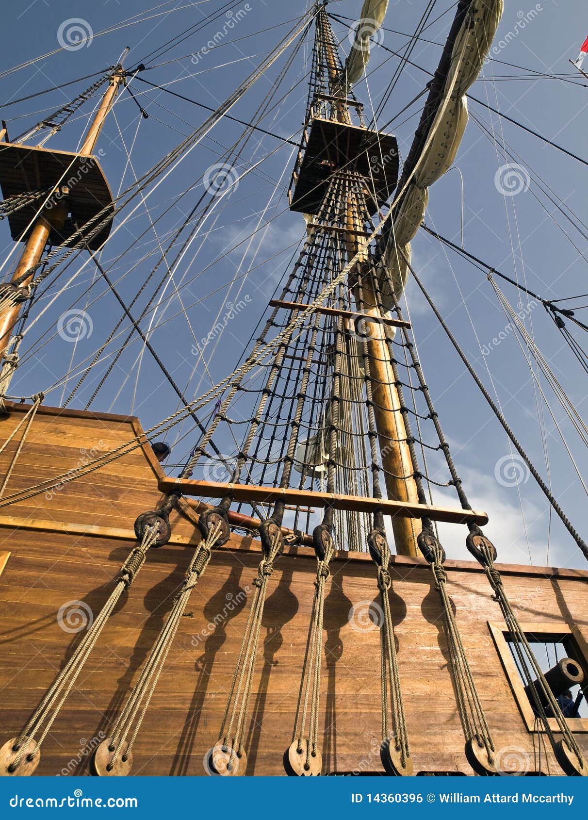 17th Century Galleon Shrouds Stock Photo - Image of mainmast, mast ...