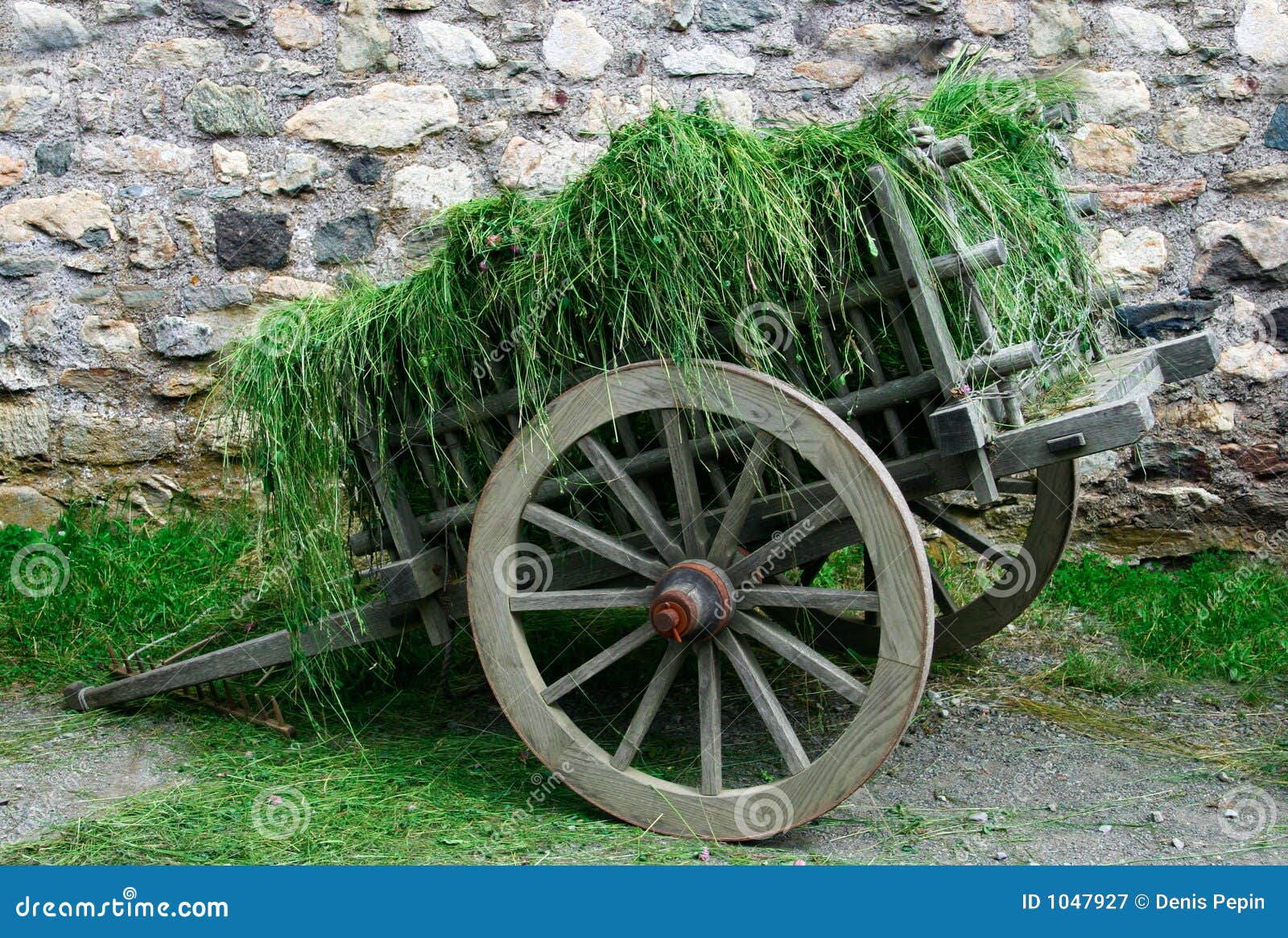 18th Century Hay Cart stock image. Image of green, homemade - 1047927