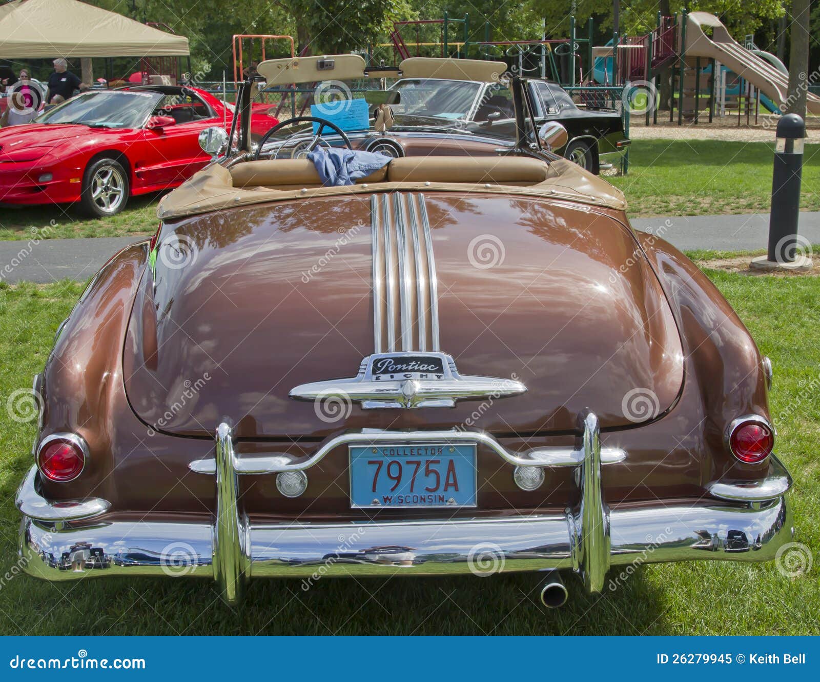 1951 Pontiac Chieftain Rear View Editorial Image - Image of cheiftain ...