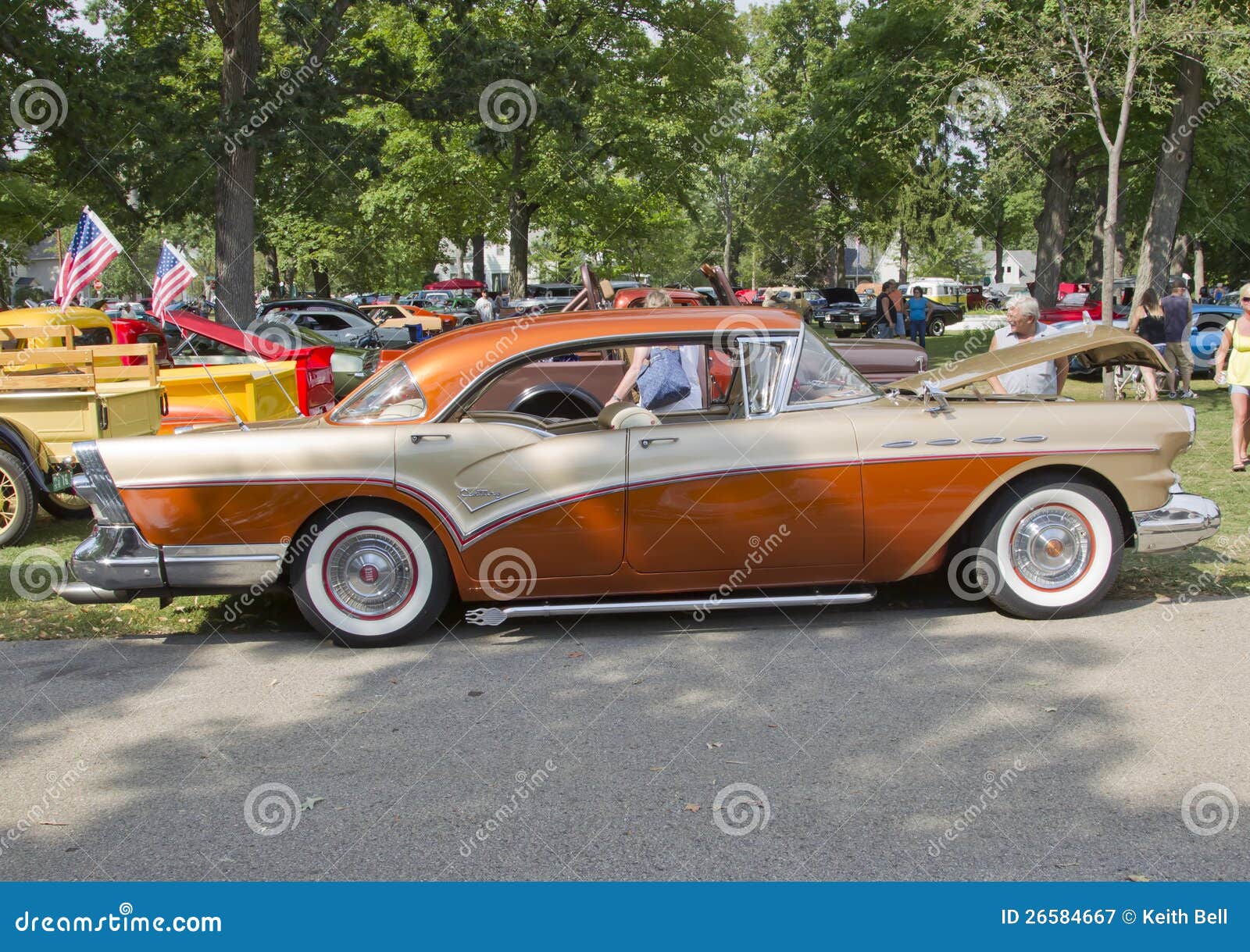 1957 Buick Century Side View Editorial Photography - Image of auto ...