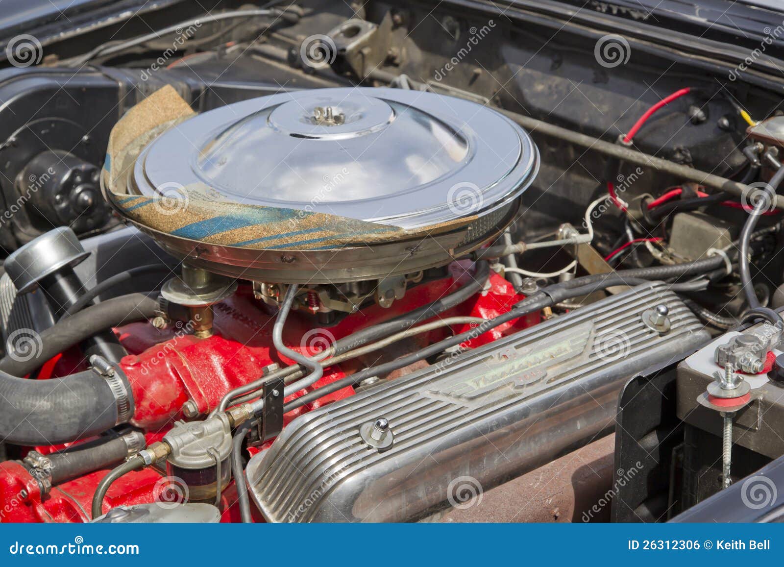 1957 Ford Thunderbird Engine Editorial Photo - Image of locks, truck ...
