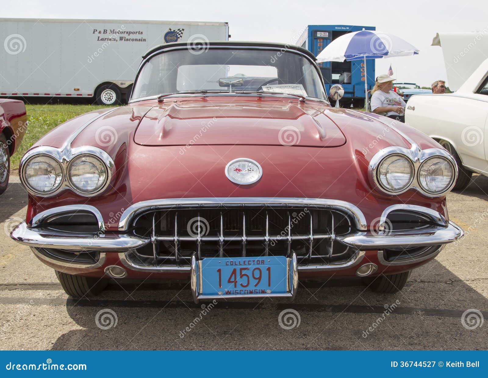 1960 Chevy Corvette Convertible Front View Editorial Photography ...