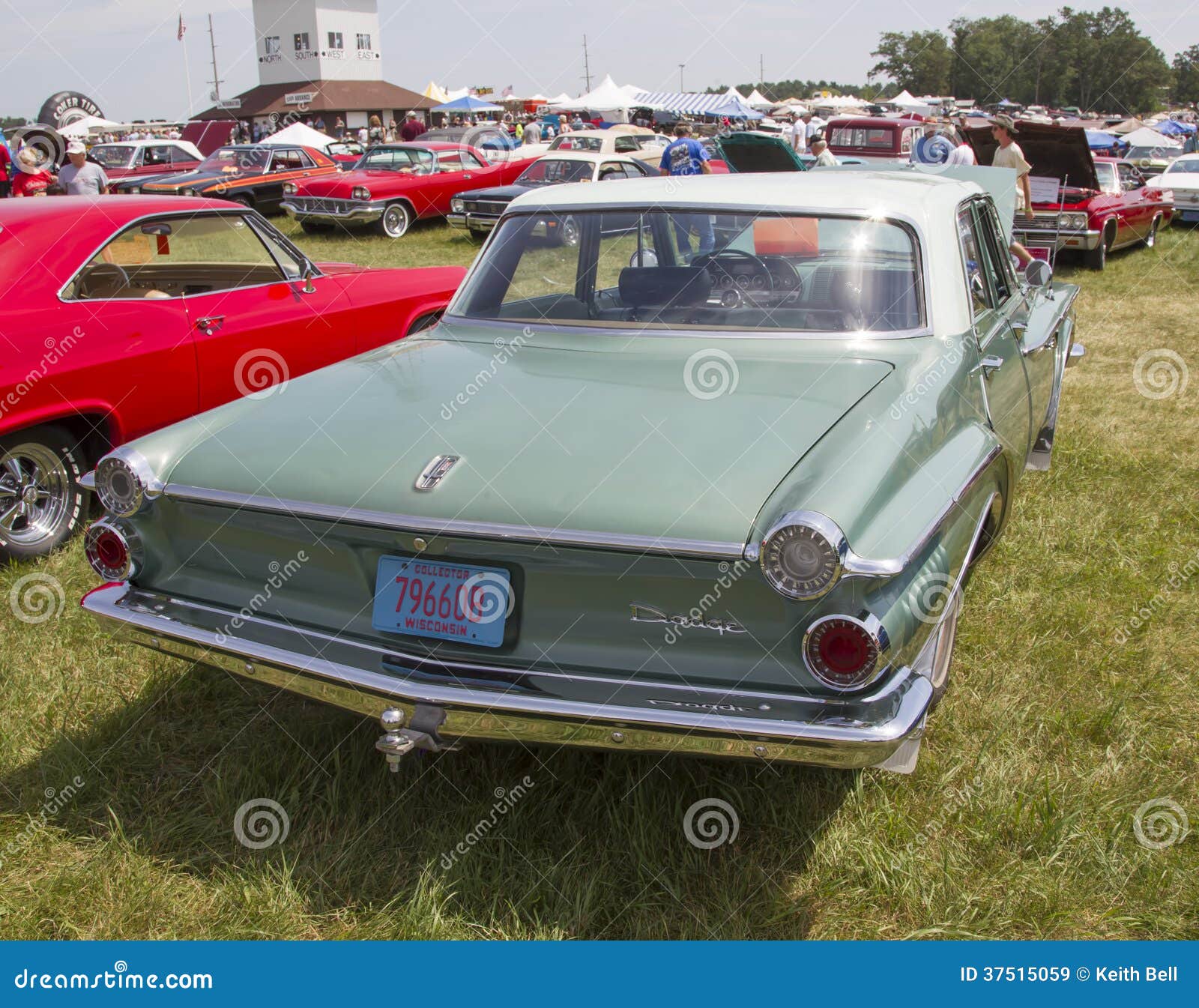 1962 Green Dodge Dart Rear View Editorial Stock Image - Image of annual ...