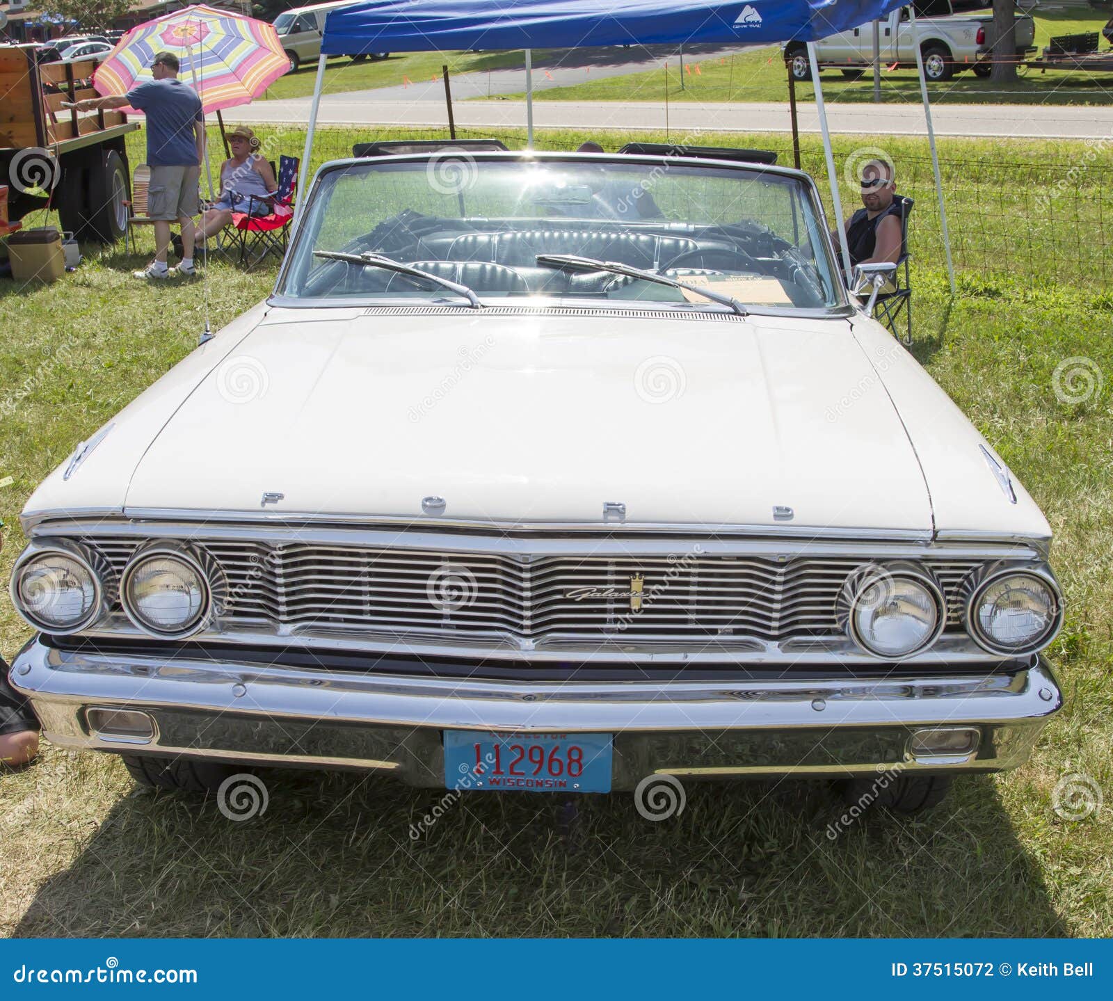 1964 White Ford Galaxie 500 Convertible Front View Editorial ...