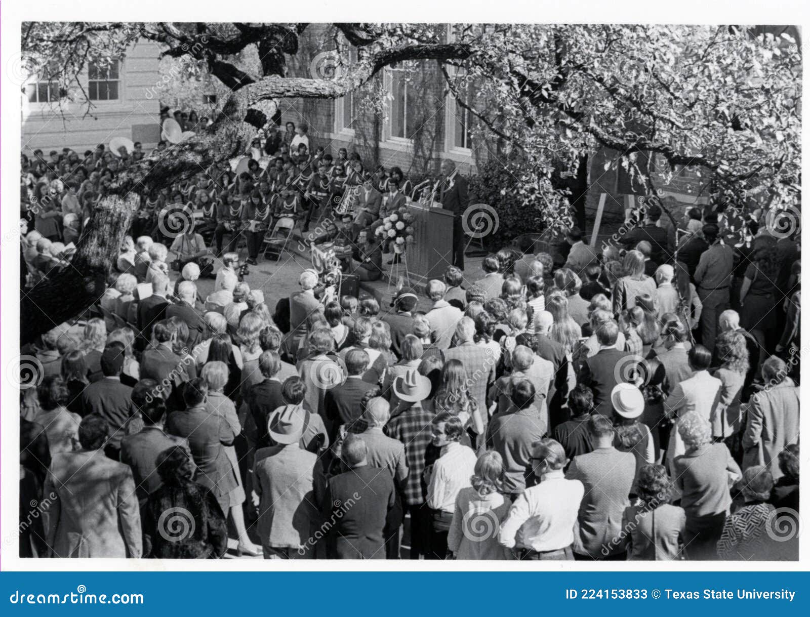 1972 Homecoming - Crowd Picture. Image: 224153833