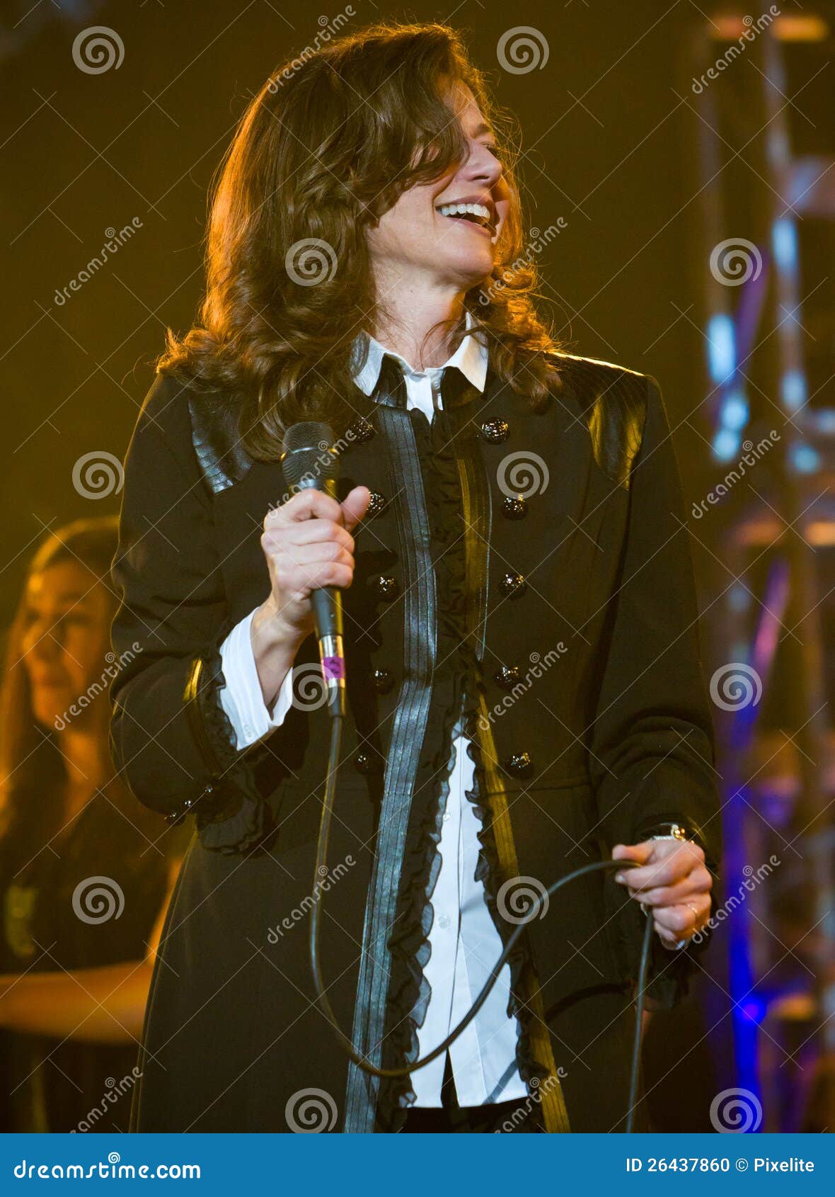 2 Friends Tour editorial image. Image of religion, singer - 26437860