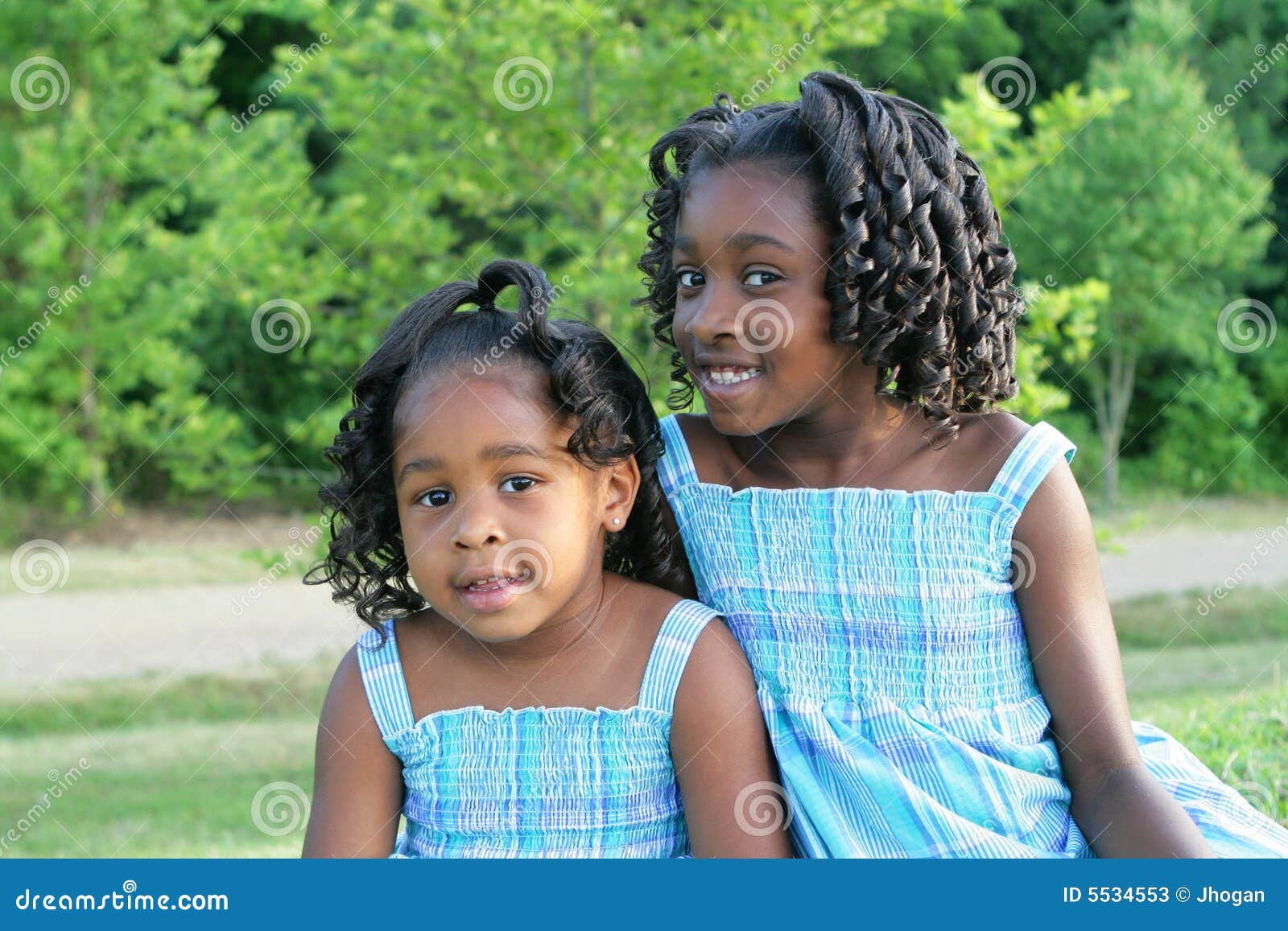 2 Sisters Picture. Image: 5534553