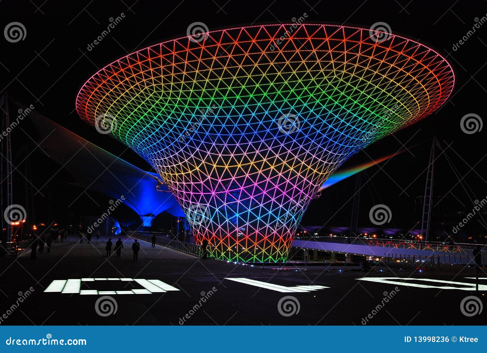 2010 Shanghai Expo Night Piece Editorial Photo - Image of colour, craft ...