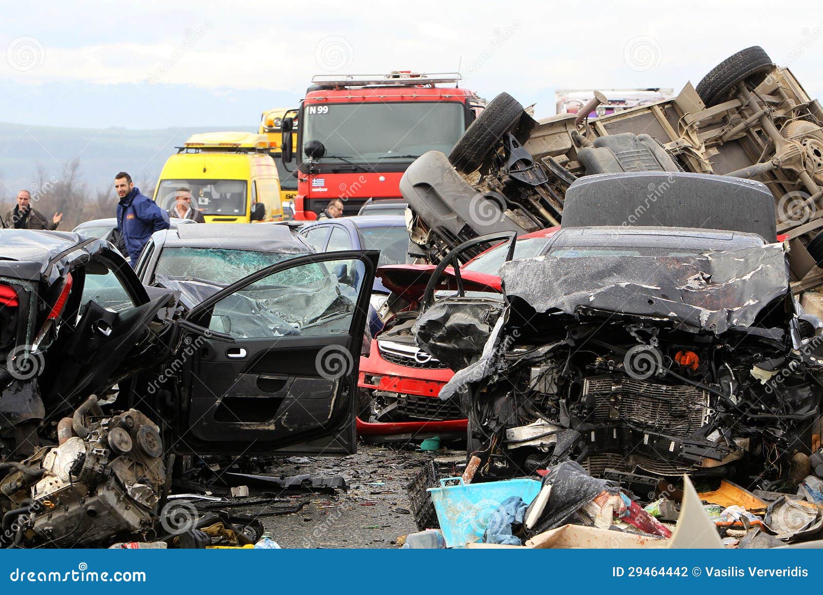 28 vehicle pile-up editorial photography. Image of panic - 29464442