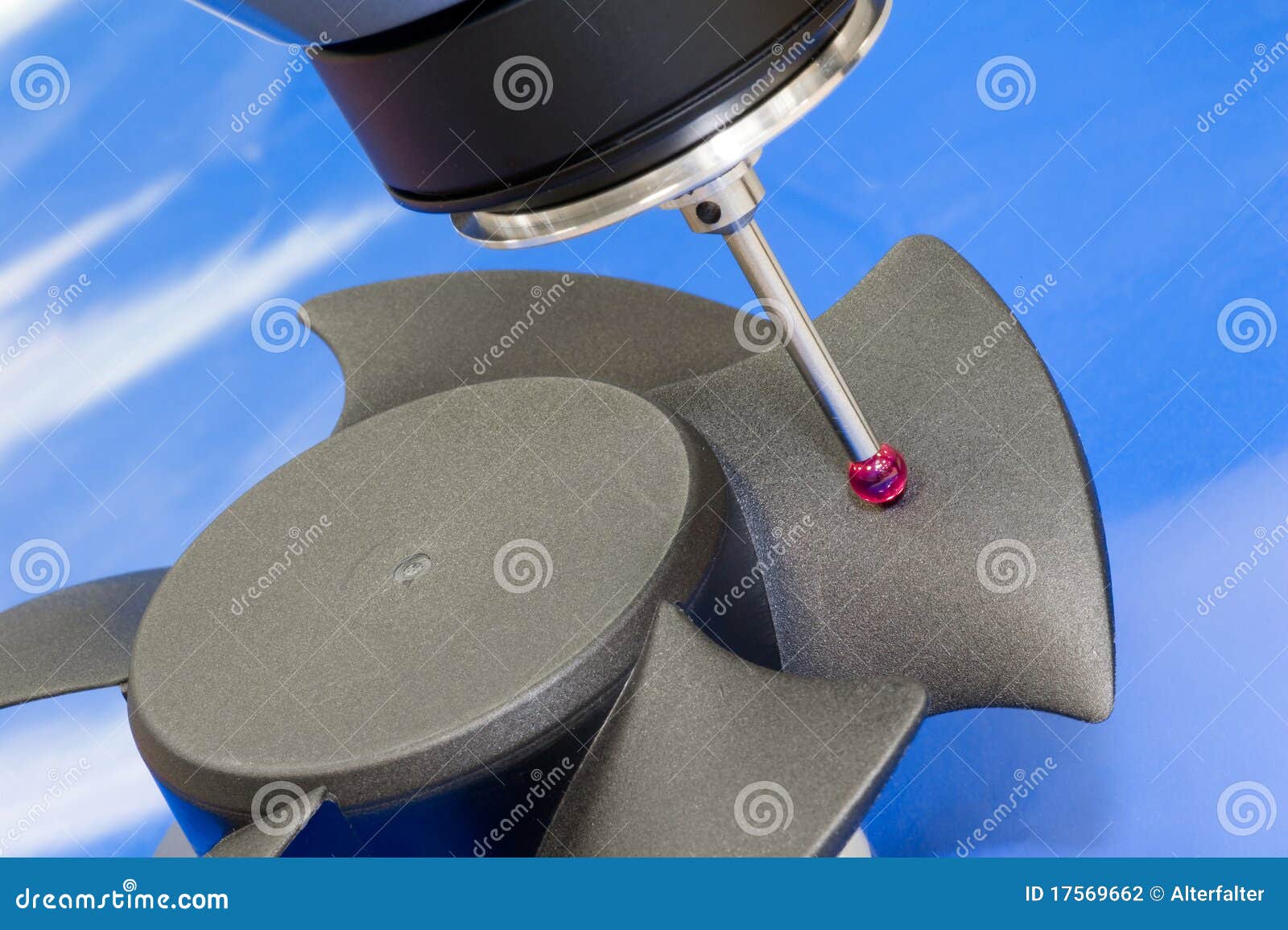 The Coordinate Measuring Machine ,CMM Probe Attach On The Horizontal ...