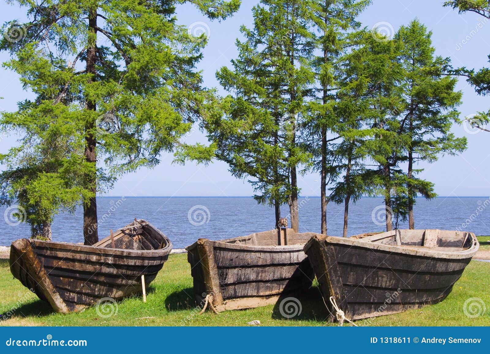 3 fishing boats stock image. Image of ground, ecology - 1318611
