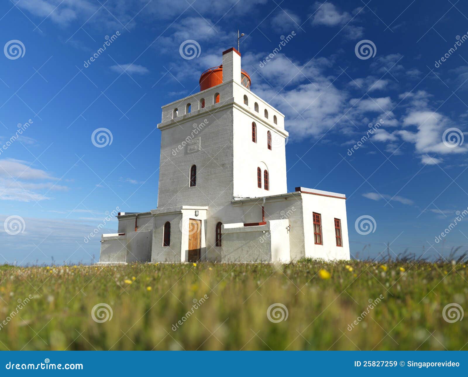 3rd July 2012 - Dyrholaey Lighthouse in Iceland Editorial Stock Image ...