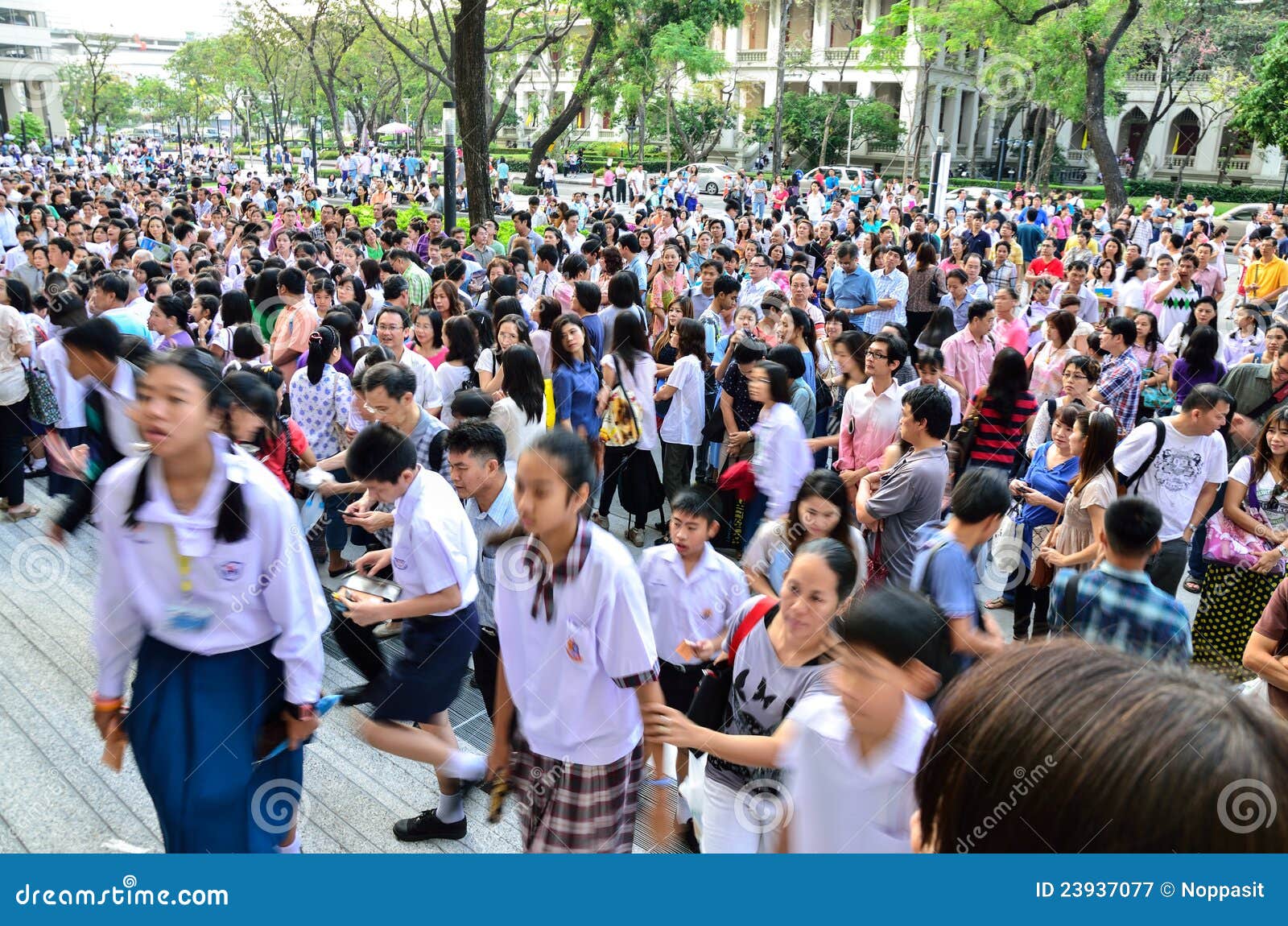 4,200 Student Waiting for Entrance Exam Editorial Photography - Image ...