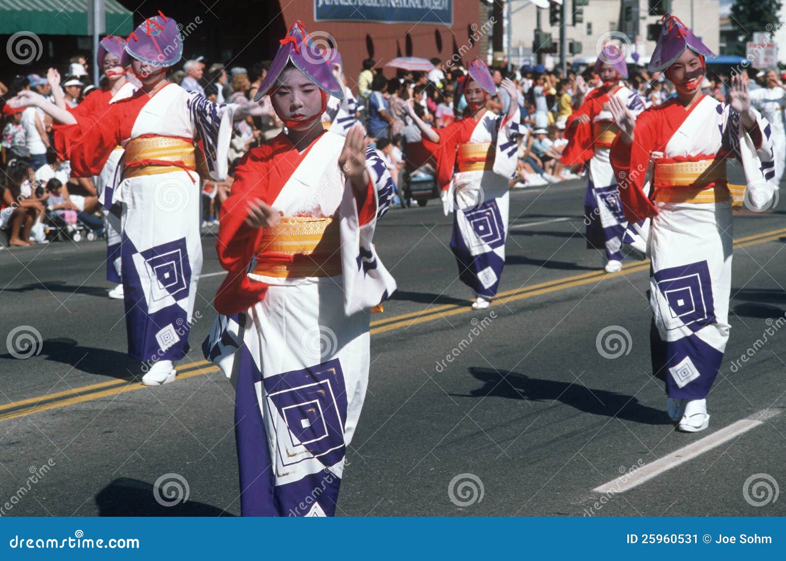 The 49th Nisei Week Parade in Little Tokyo Editorial Photo - Image of ...