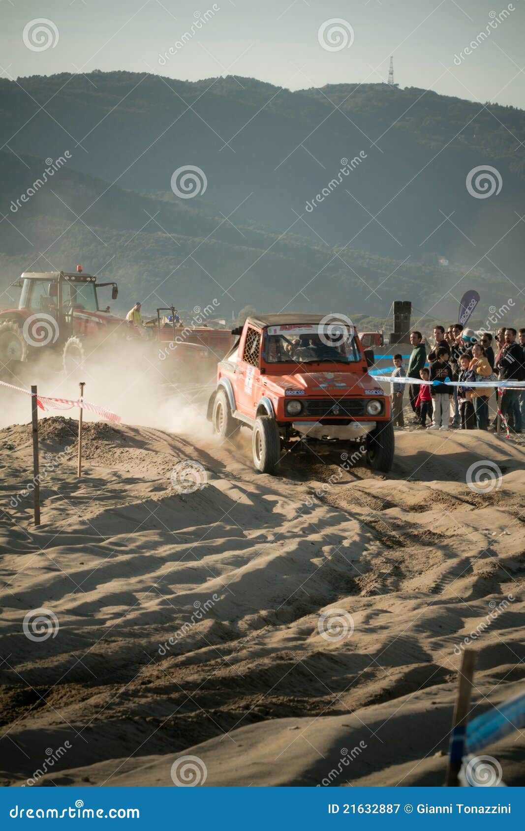 4x4 racing on the beach editorial photography. Image of beach - 21632887