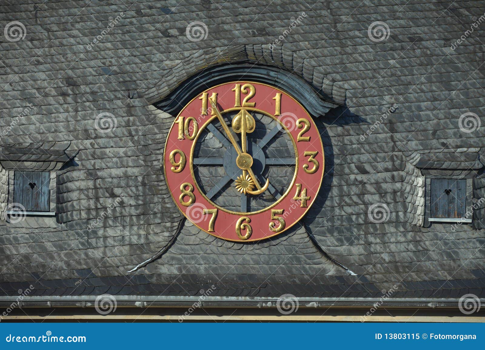 5 minutes to go stock image. Image of running, flies - 13803115