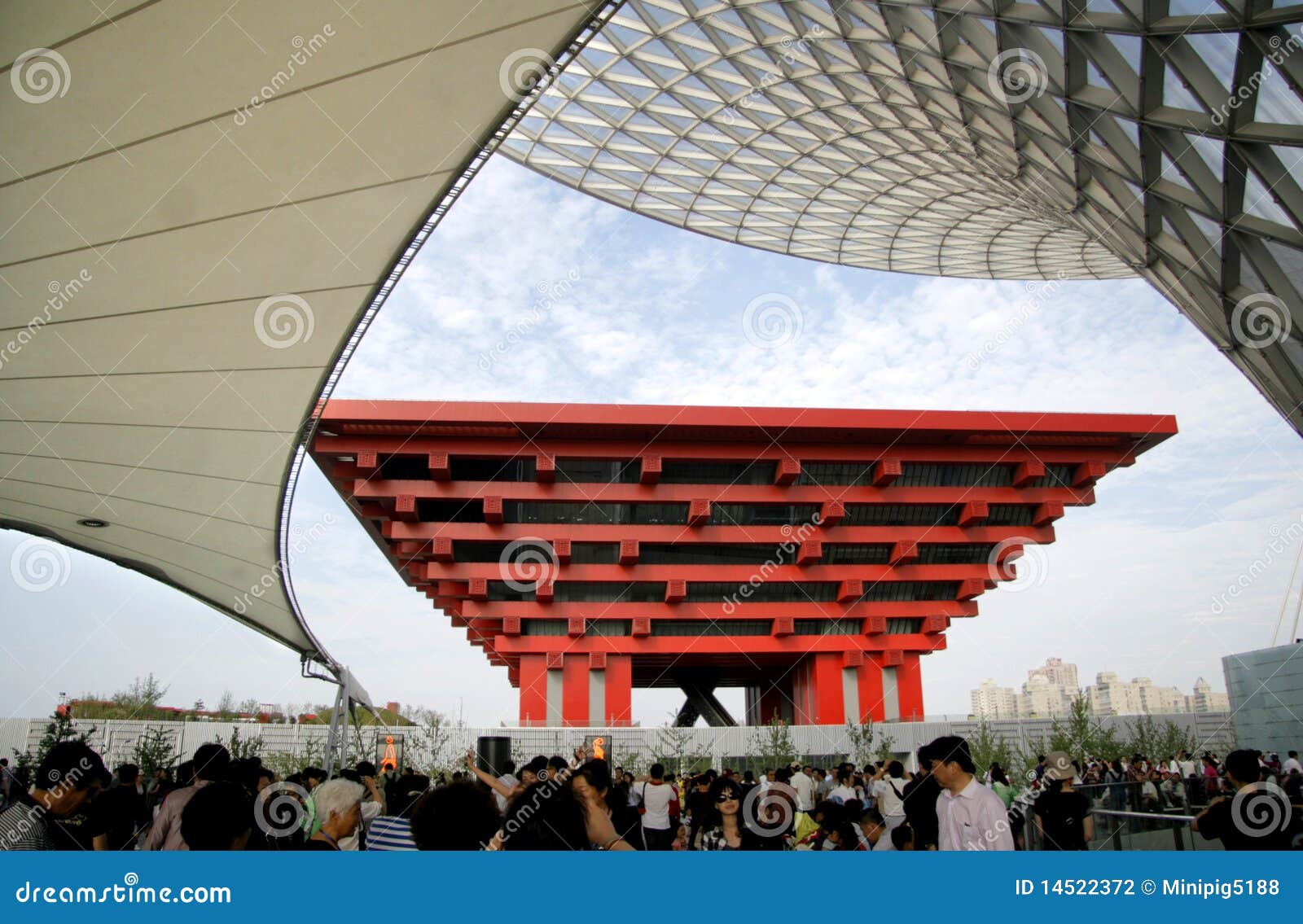 500 Thousand Visitors Visit Expo Park in a Day Editorial Photography ...