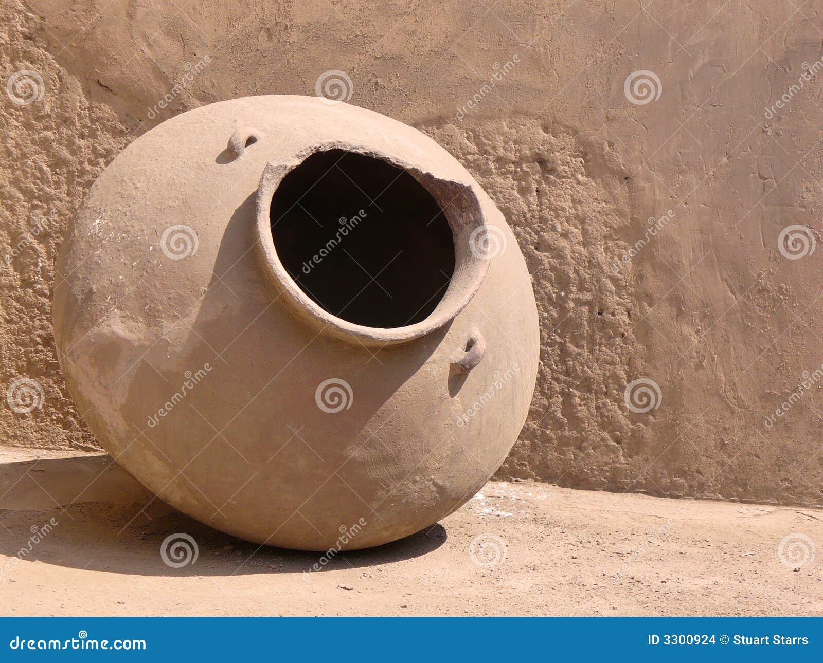 500+ Year Old Inca Pottery stock photo. Image of ruins - 3300924