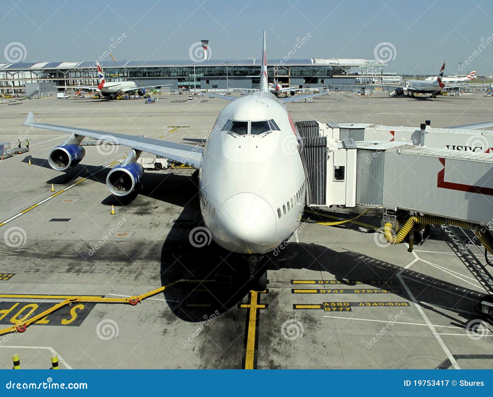 747 at Gate editorial photography. Image of runway, london - 19753417