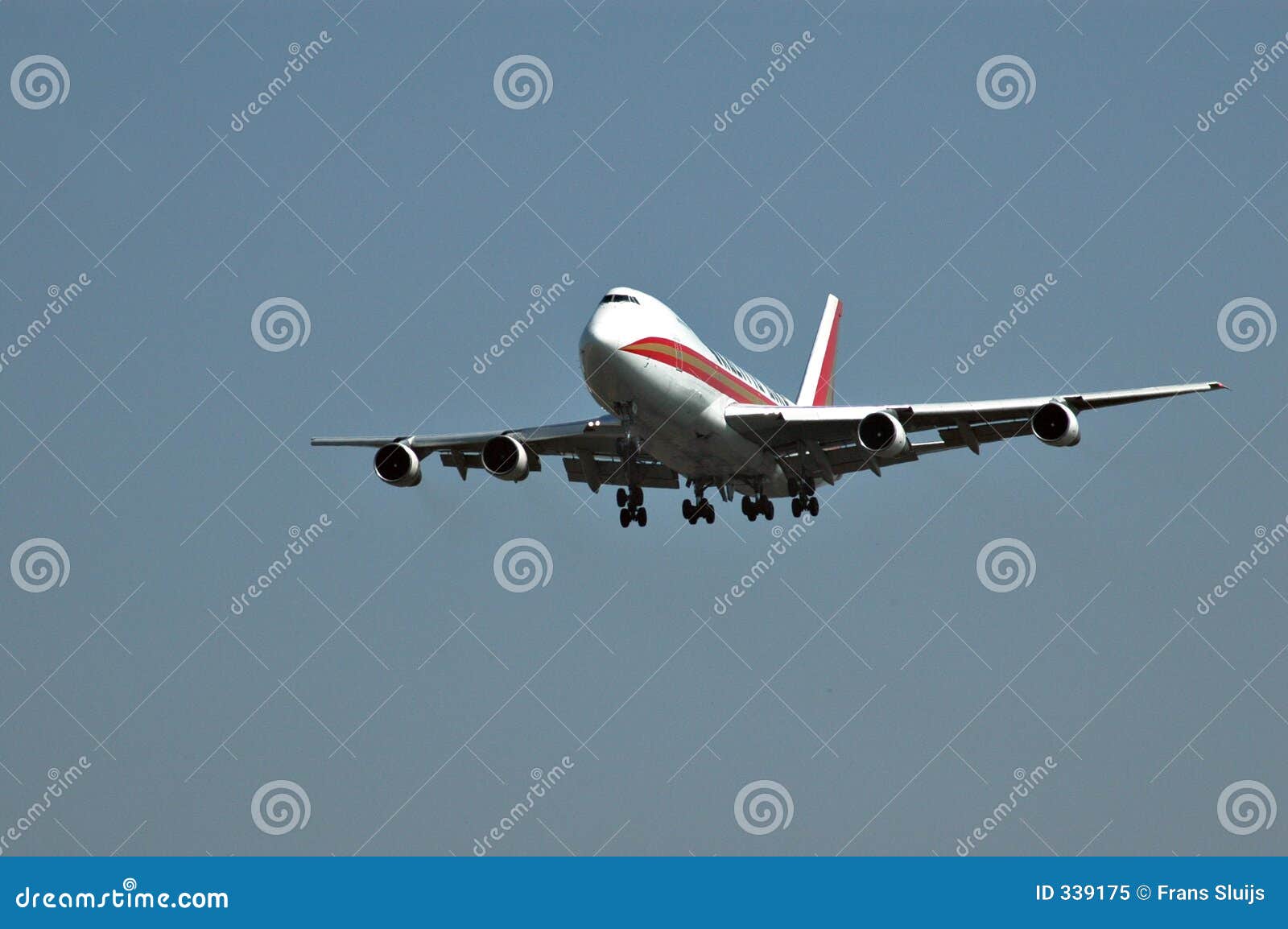 747 for landing stock image. Image of pilot, gear, asia - 339175