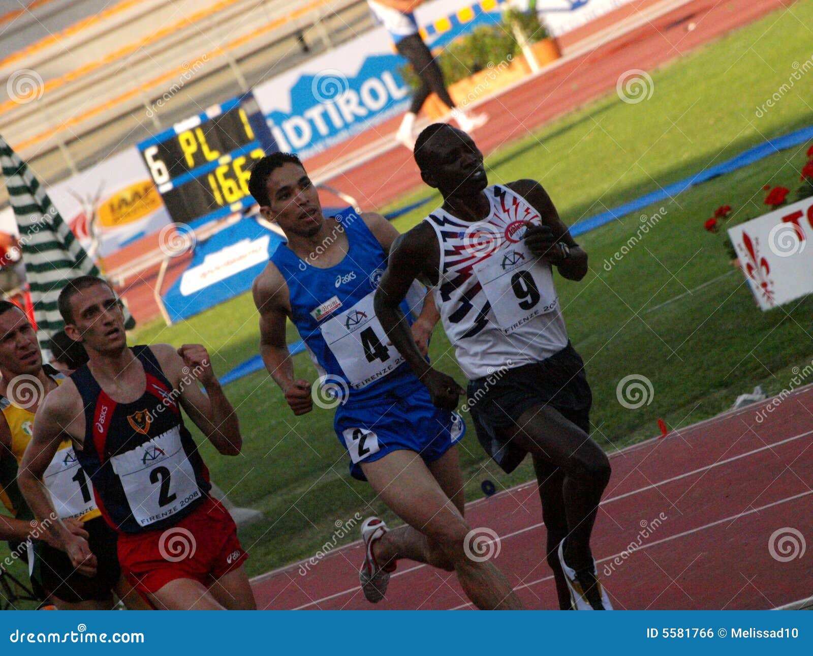 During the 800m Men editorial photo. Image of victory - 5581766