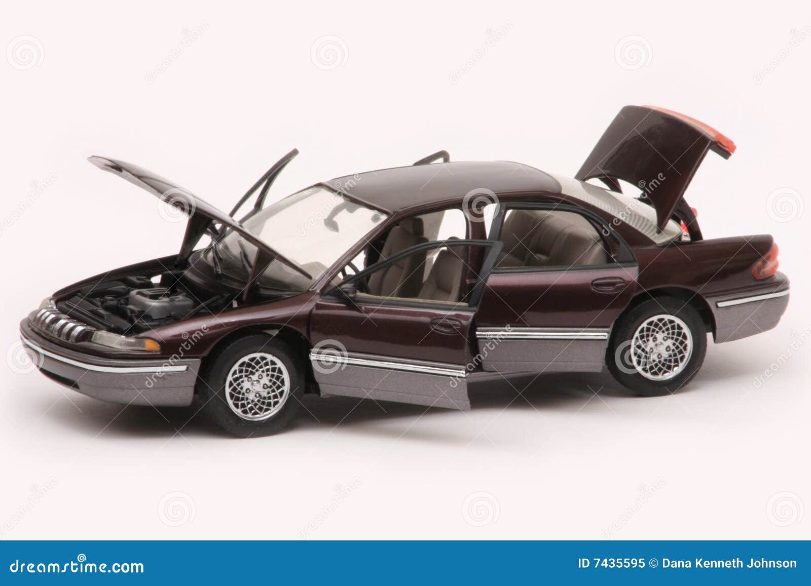 '93 Chrysler Concorde imagen de archivo. Imagen de brookfield - 7435595