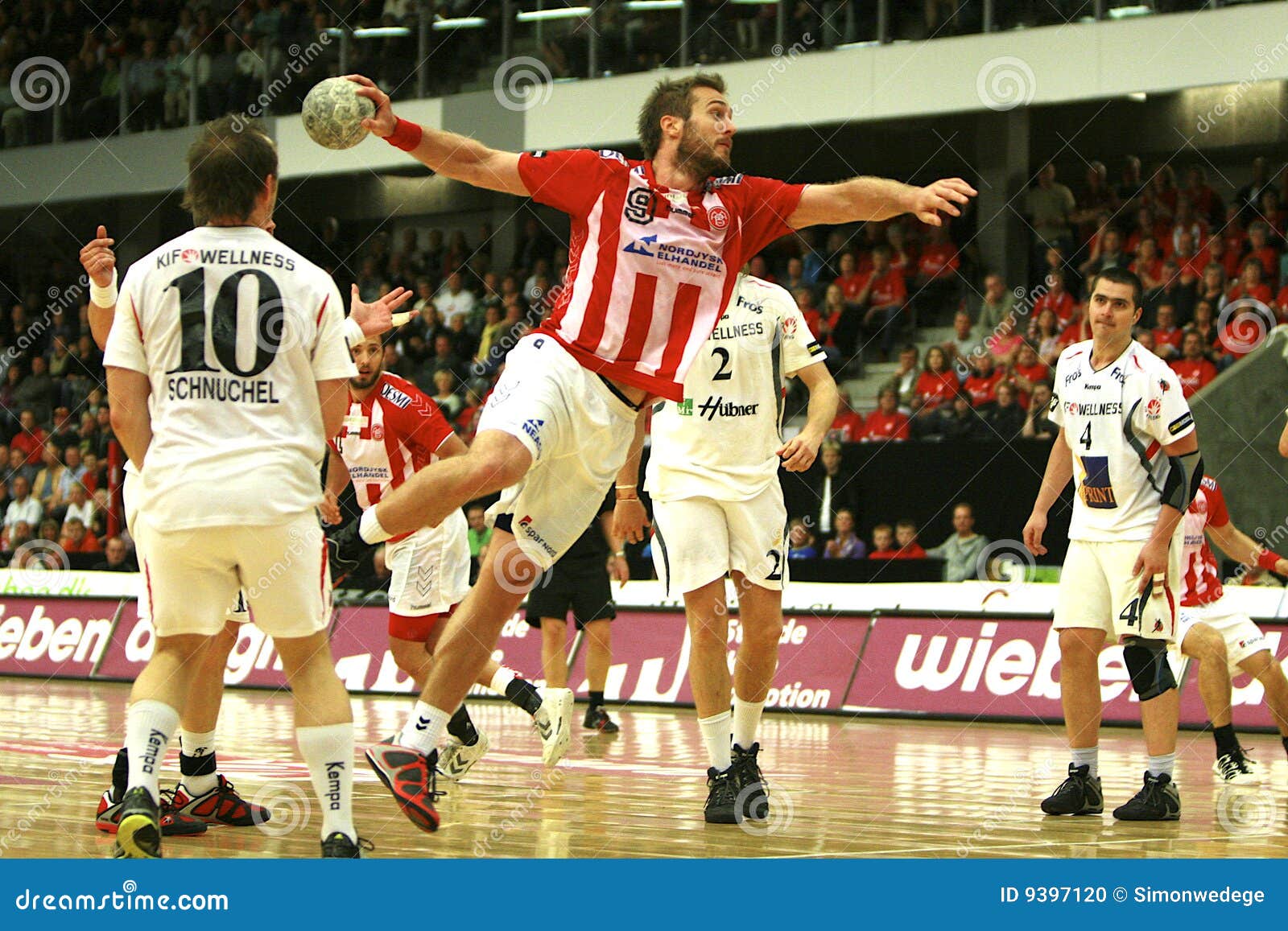 AaB Handball - KIF Kolding editorial image. Image of mobil - 9397120