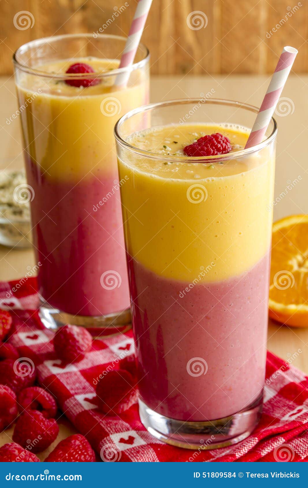 Aardbei Smoothies Van De Mango De Oranje Framboos Stock Foto - Image of ...
