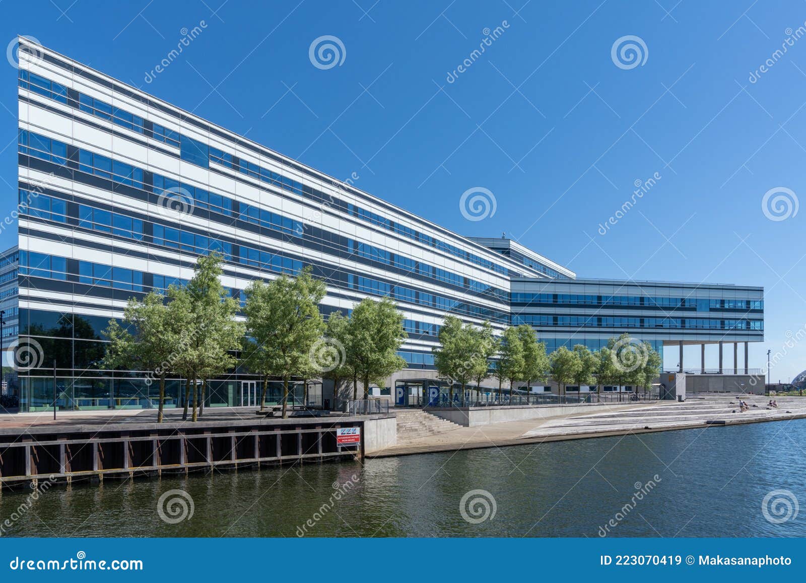 The Aarhus School of Marine and Technical Engineering Building on the ...