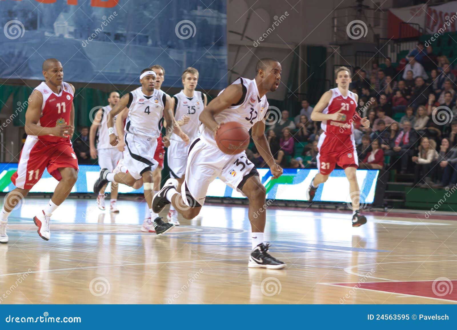 Aaron Marquez Miles editorial image. Image of primorye - 24563595