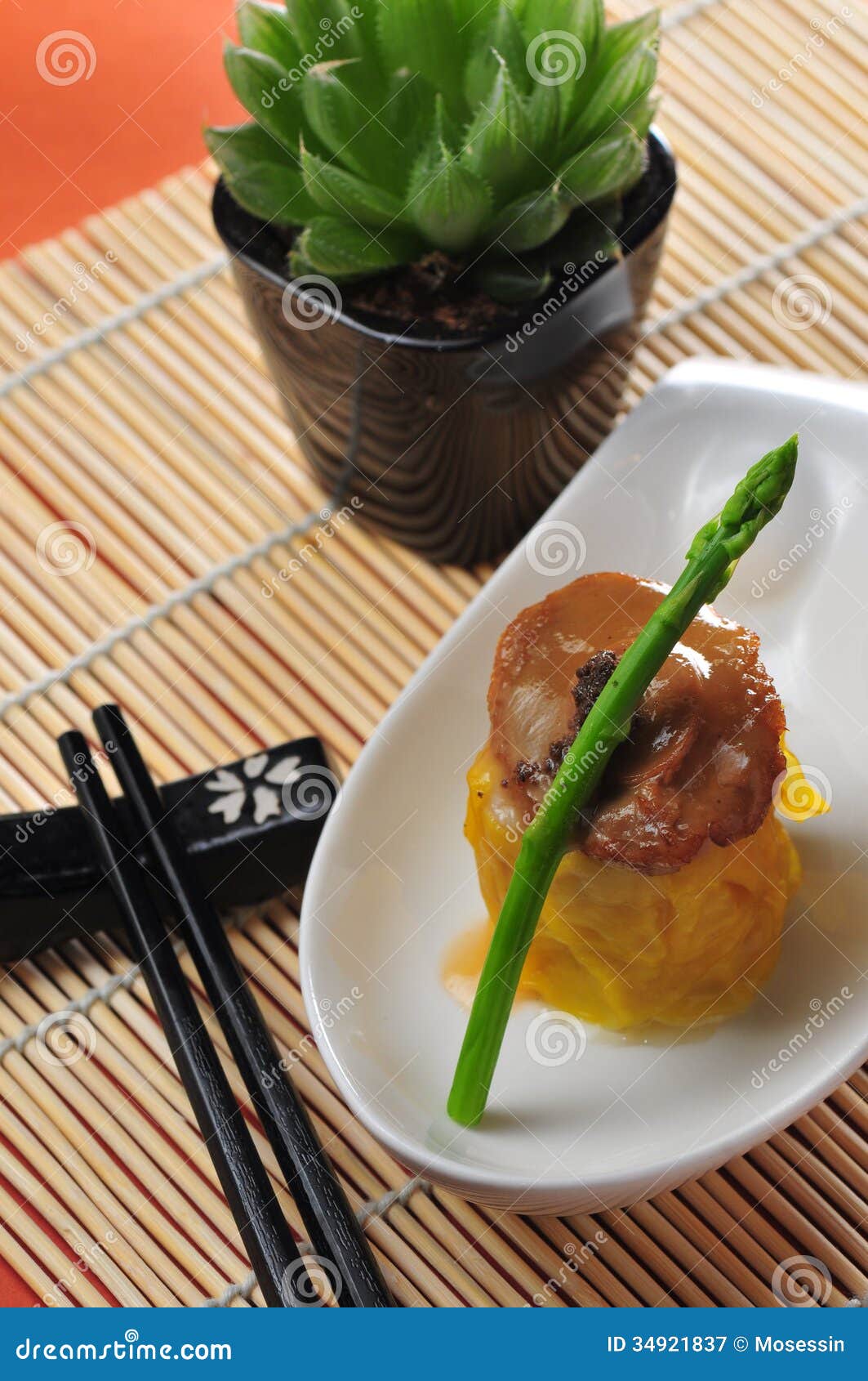 Abalone shumai stock image. Image of dumpling, discus - 34921837