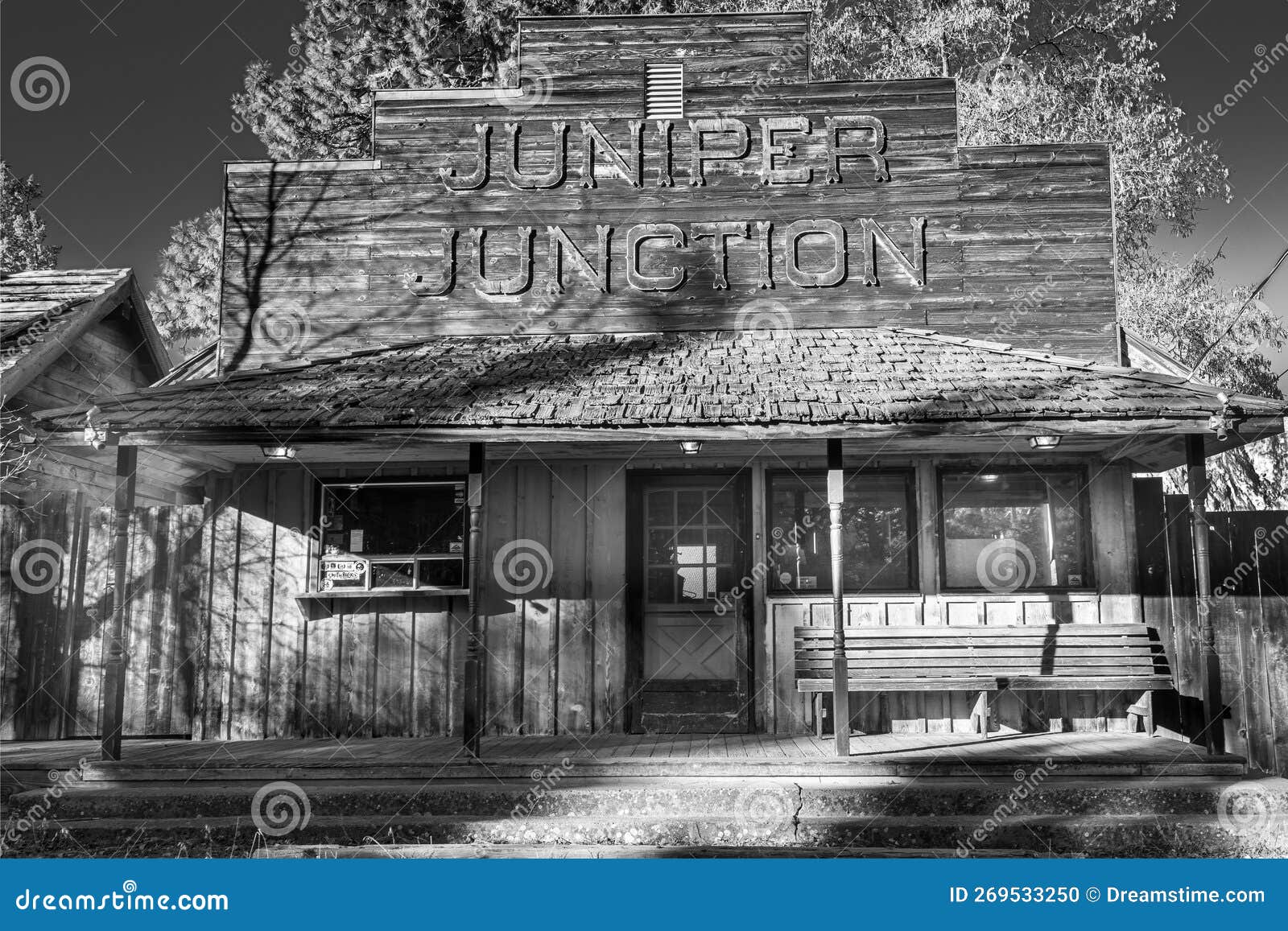 Abandon Country General Store Editorial Image - Image of photograph ...