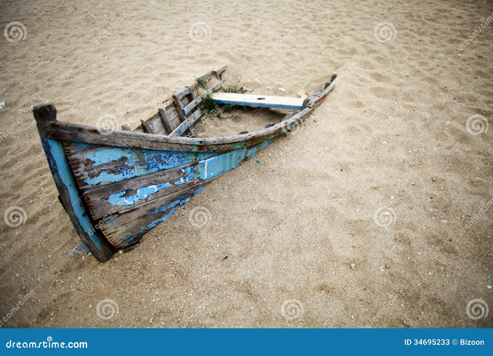 Abandoned boat stock image. Image of abandoned, boat - 34695233