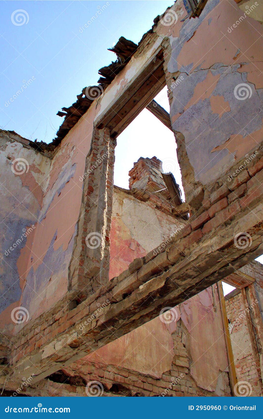 Abandoned bombed house stock photo. Image of doors, fight - 2950960