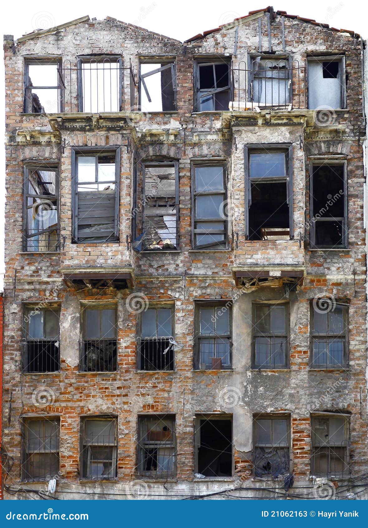 Abandoned Brick Building stock image. Image of abandoned - 21062163