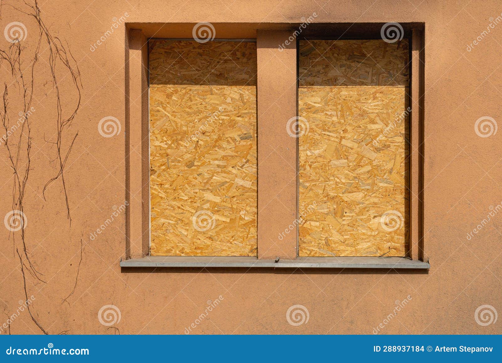 Abandoned Building with Boarded Up Windows, Old House Texture ...
