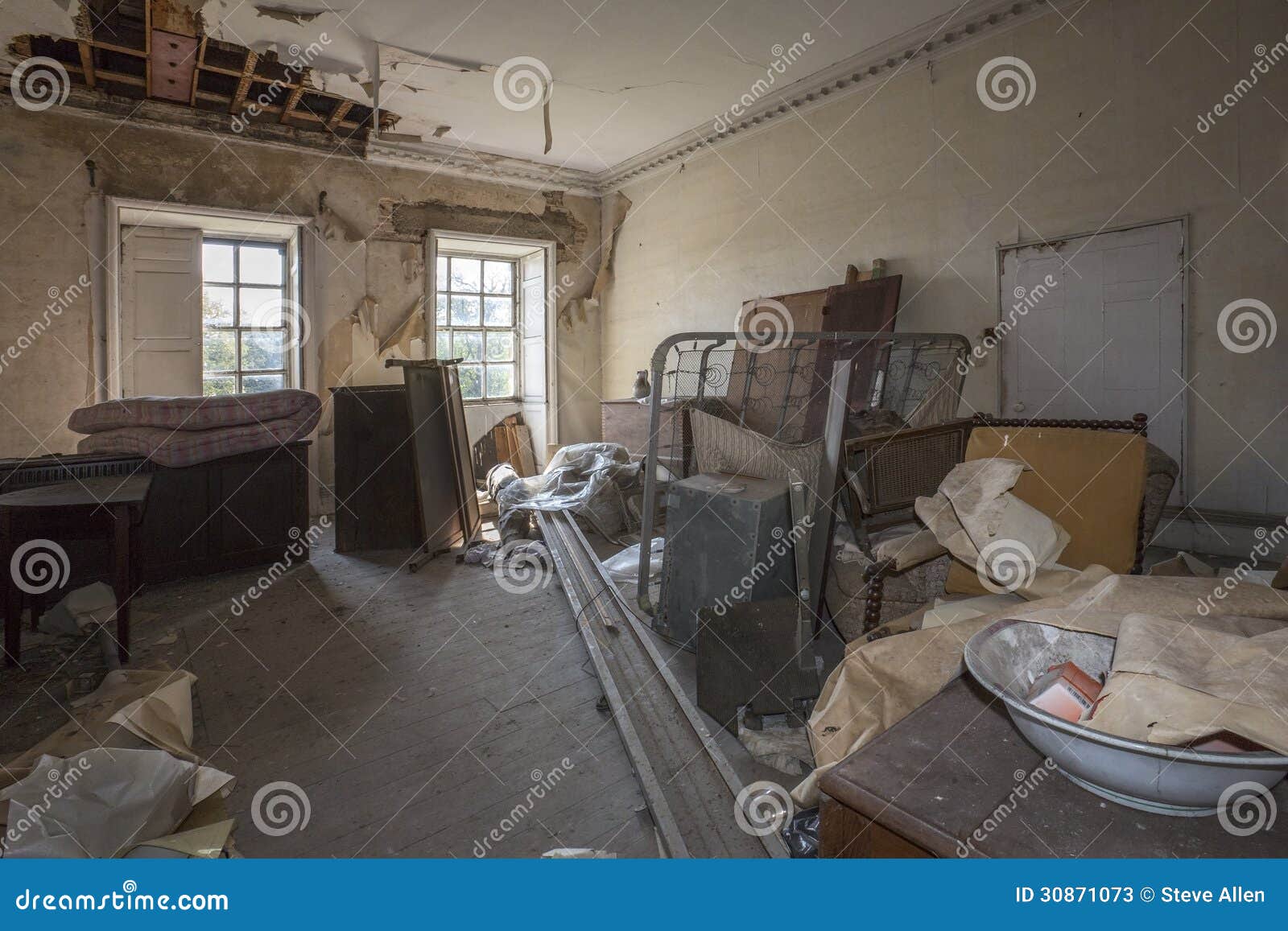 Derelict Interior Of Abandoned Building Royalty-Free Stock Photography ...
