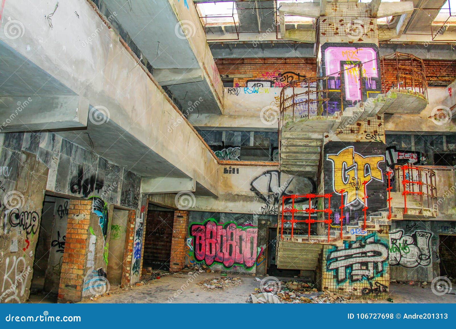 Abandoned Building with Graffiti Stock Photo - Image of dirt, deserted ...