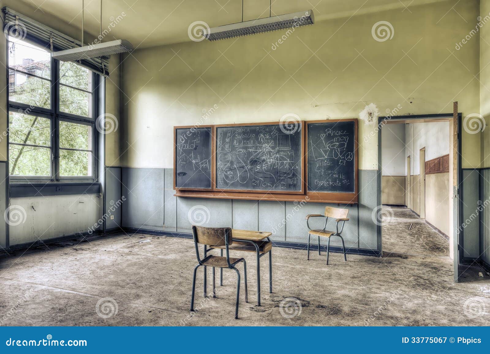 Abandoned classroom stock image. Image of decay, bygone - 33775067