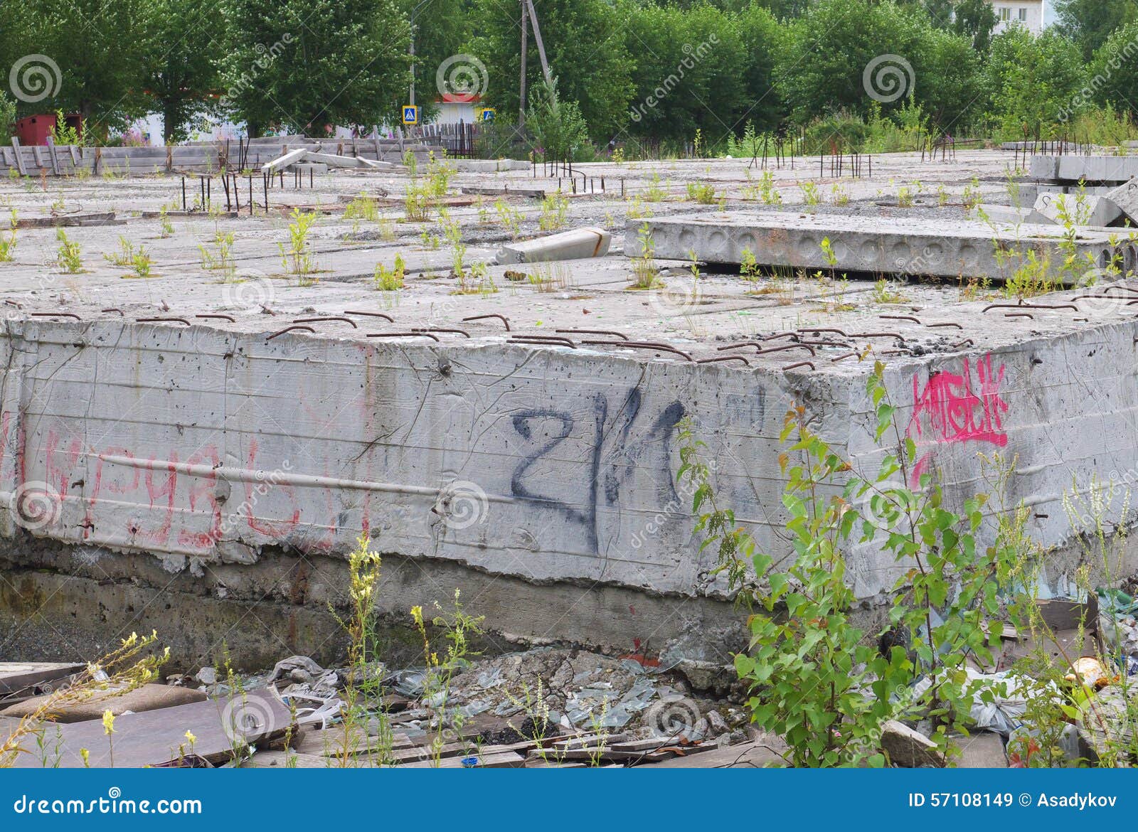Abandoned Concrete Unfinished Construction Site Stock Image - Image of ...