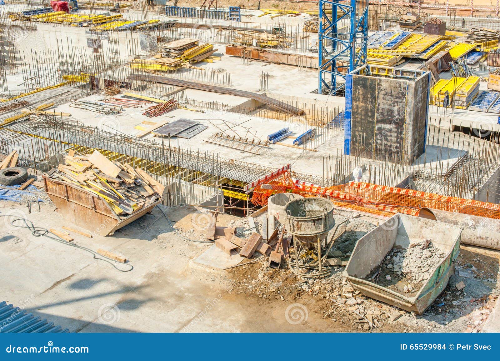 Abandoned Construction Site Stock Photo - Image of empty, site: 65529984