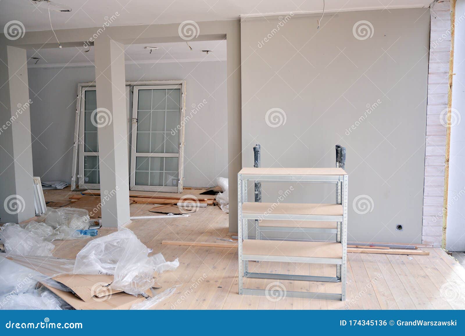 Abandoned and Empty Interior of a Former Store. Stock Photo - Image of ...