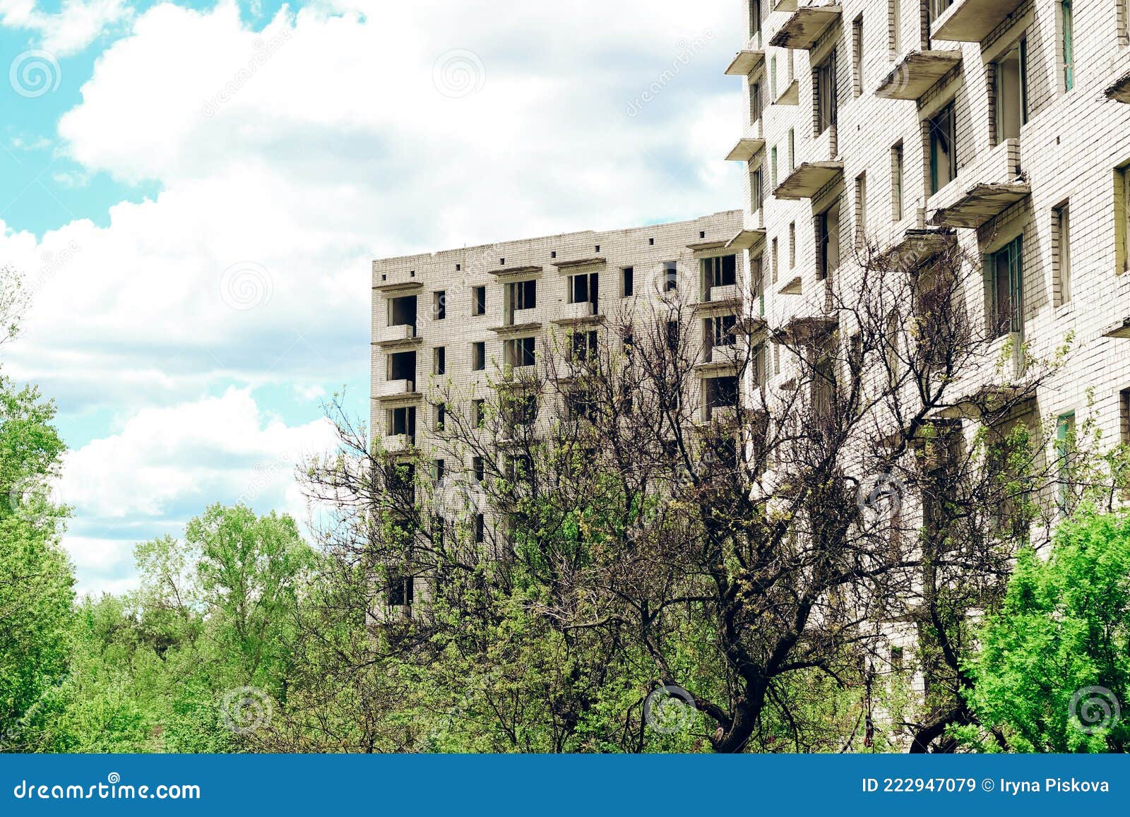 Abandoned Empty City, Multi-storey Building. Empty Rooms without ...