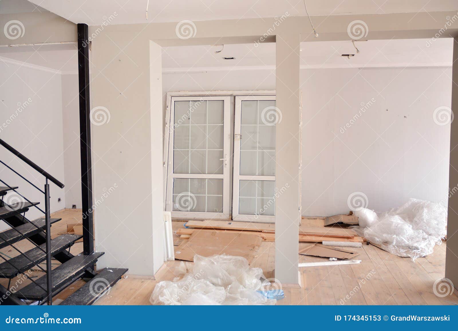 Abandoned and Empty Interior of a Former Store. Stock Image - Image of ...