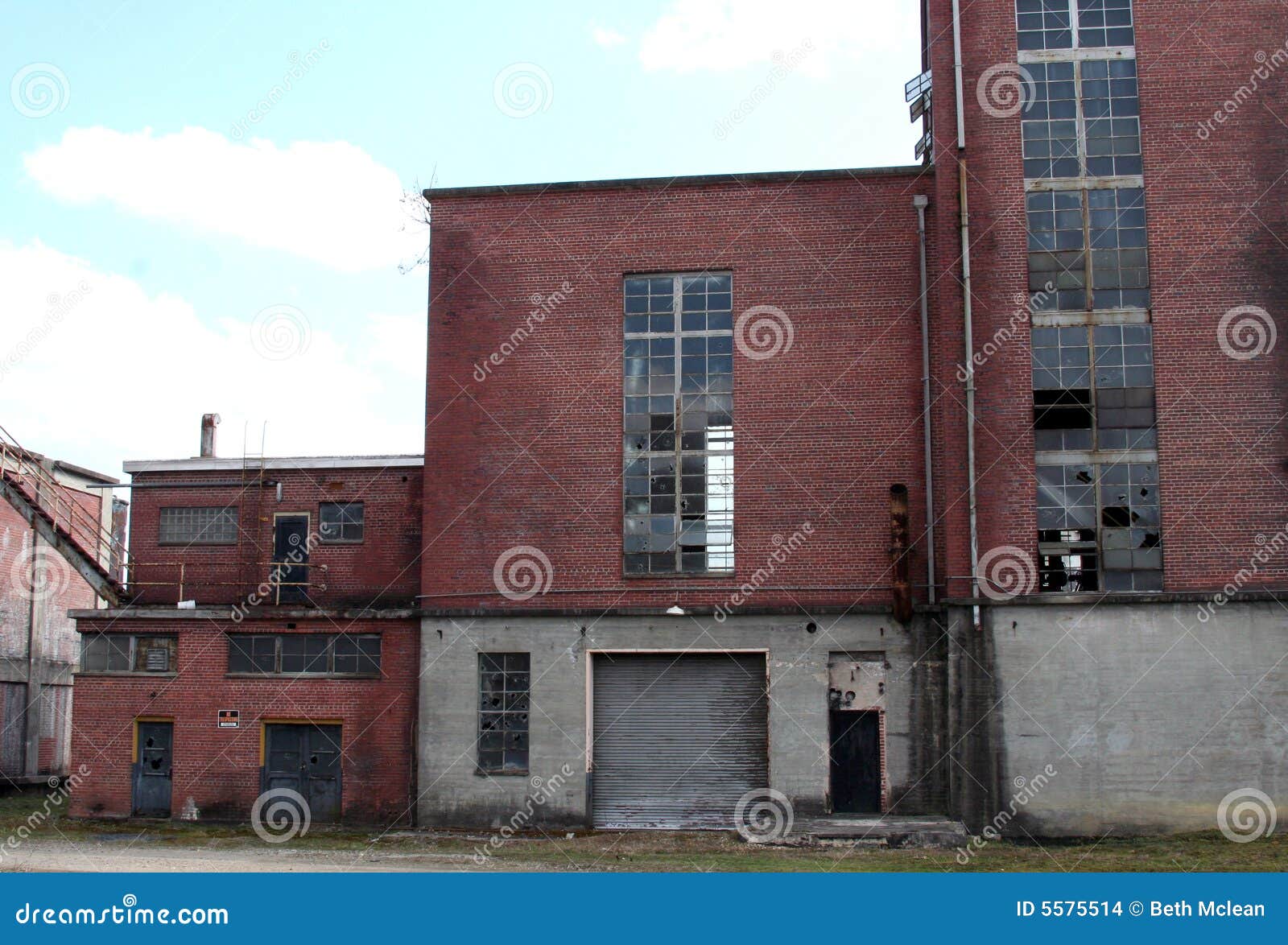 Abandoned factory stock photo. Image of industrial, rundown - 5575514